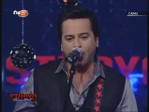 Emre Altuğ | Sevişme Onlarla (Canlı)