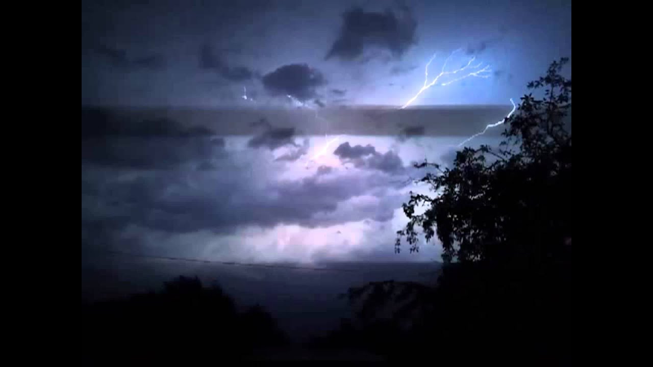 Crazy Lightning Storm in Midwest - YouTube