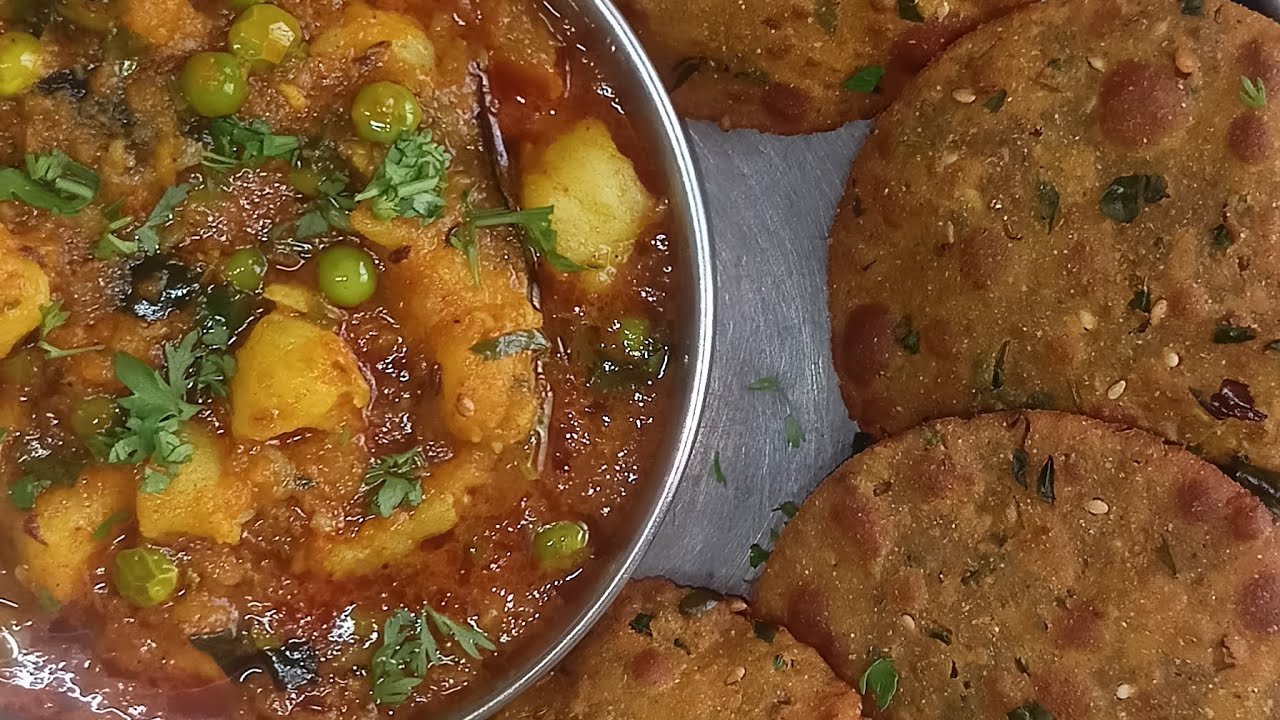 bajari methi ki puri aur aloo matar chaat paata recipe home made recipe ...