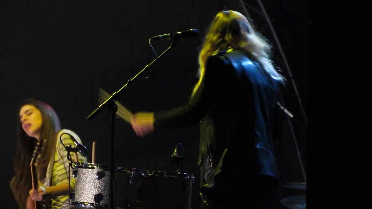 Haim - Falling @ Noorderzon Festival 2013 - YouTube