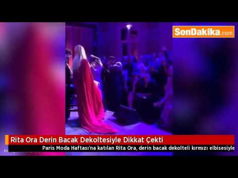 Rita Ora Derin Bacak Dekoltesiyle Dikkat Çekti