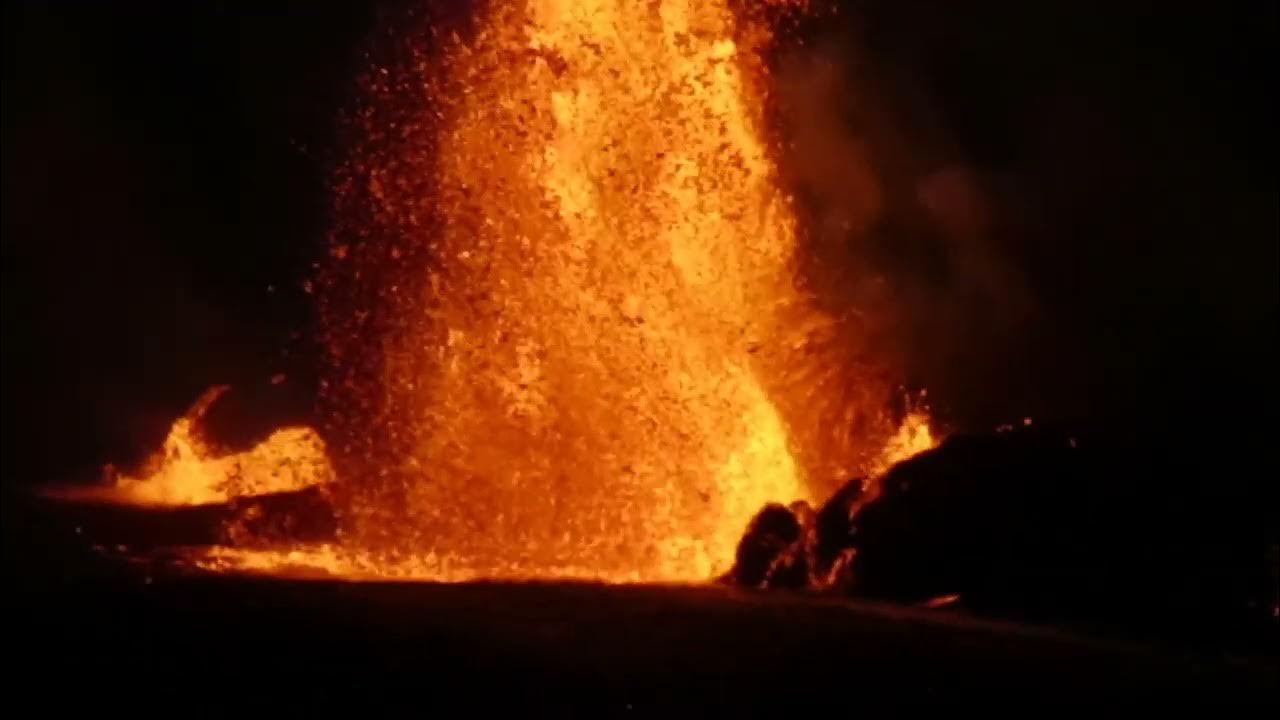 Kilauea Crater Volcanoes National Park Christmas Eve 2024 - YouTube