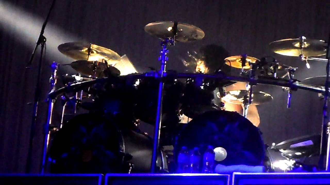 Christian Coma drum solo Exeter 11-10-2014 - YouTube