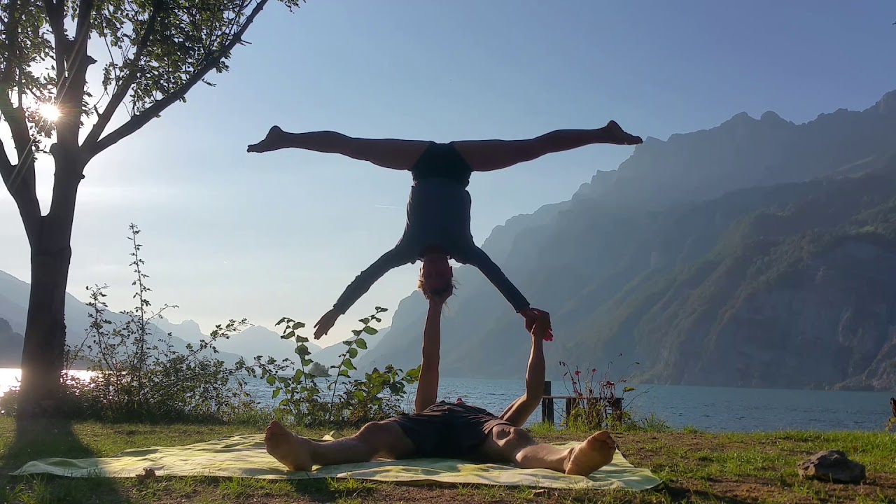 Headstand on one arm! - YouTube