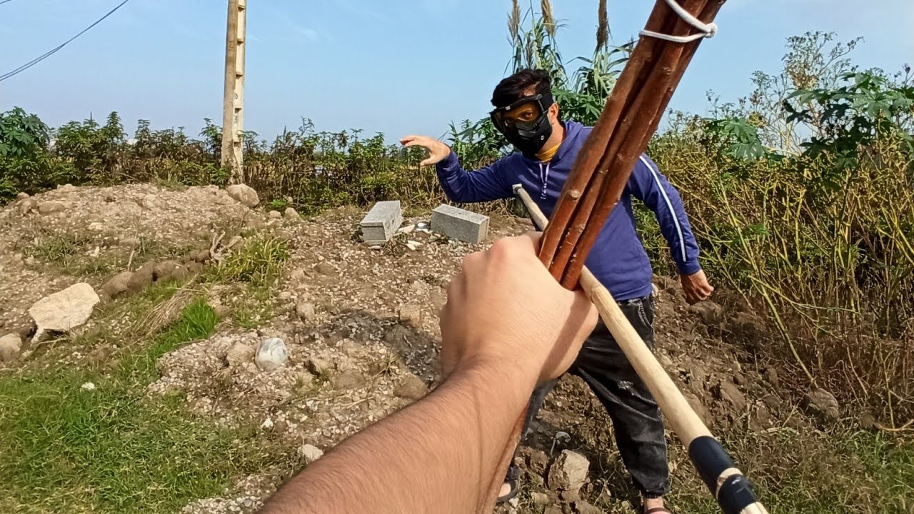 Catching an arrow thrown from a bow with the hand - YouTube