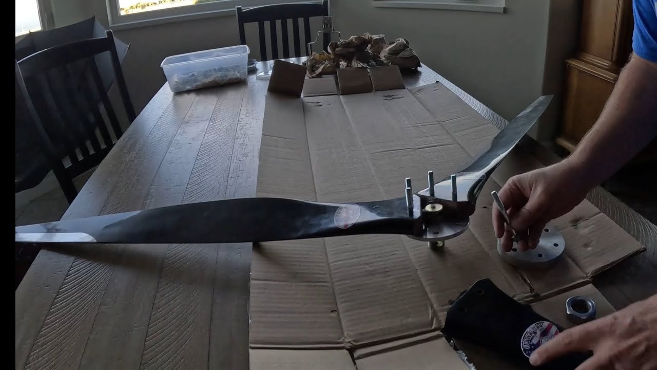 IVO Propeller Unboxing and Assembly - YouTube