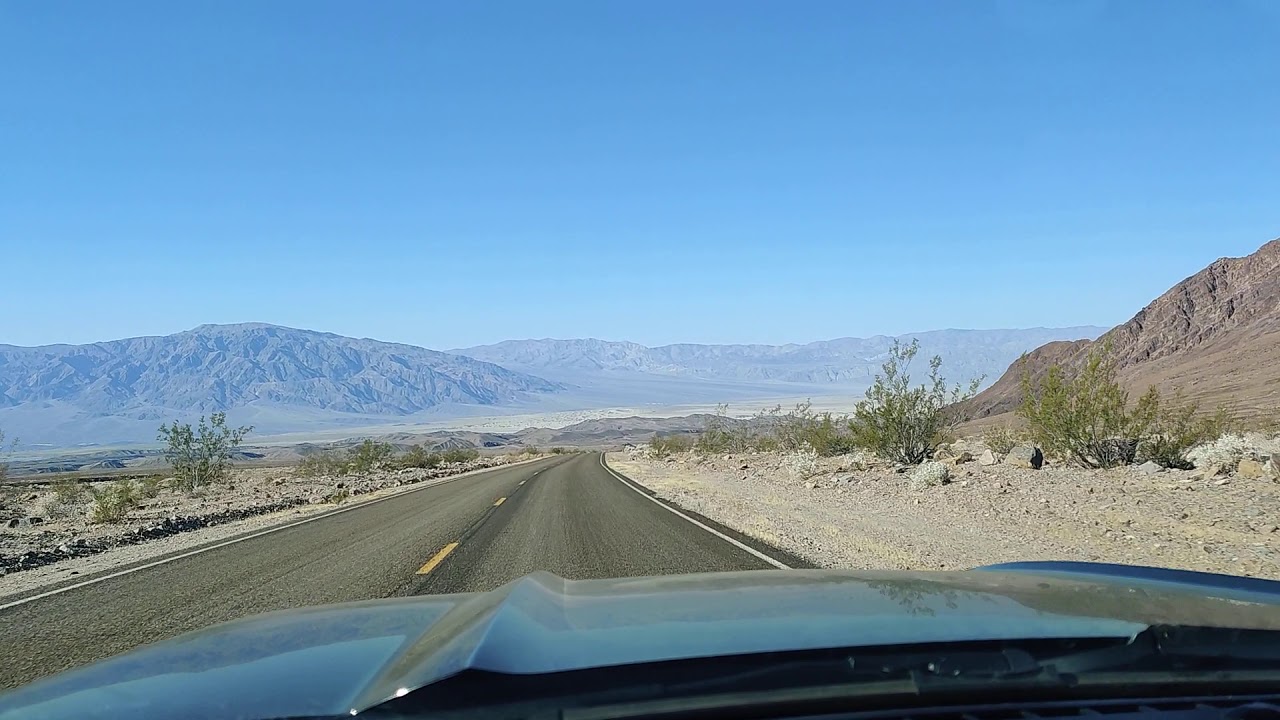Driving into Death Valley National Park - YouTube