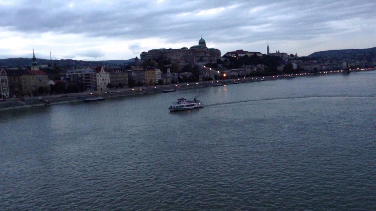 Friedrich Born rakpart - Budapest - Erzsébet híd - YouTube