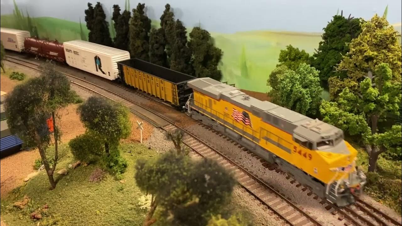 Union Pacific Heritage Units in HO Scale - YouTube