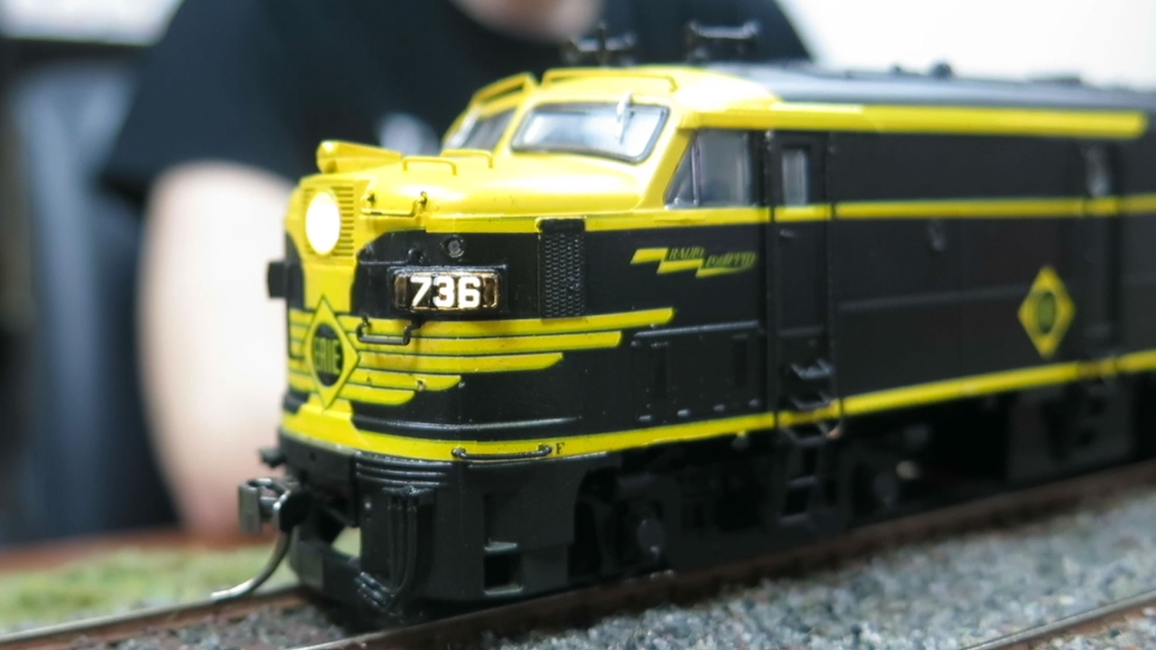 HO Scale FA-2: The Next Generation - YouTube
