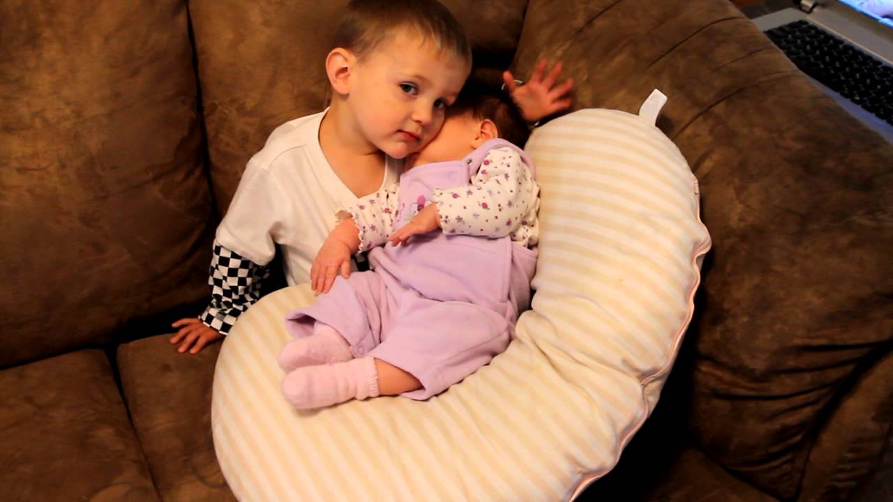 Nathan loving Kendall - YouTube