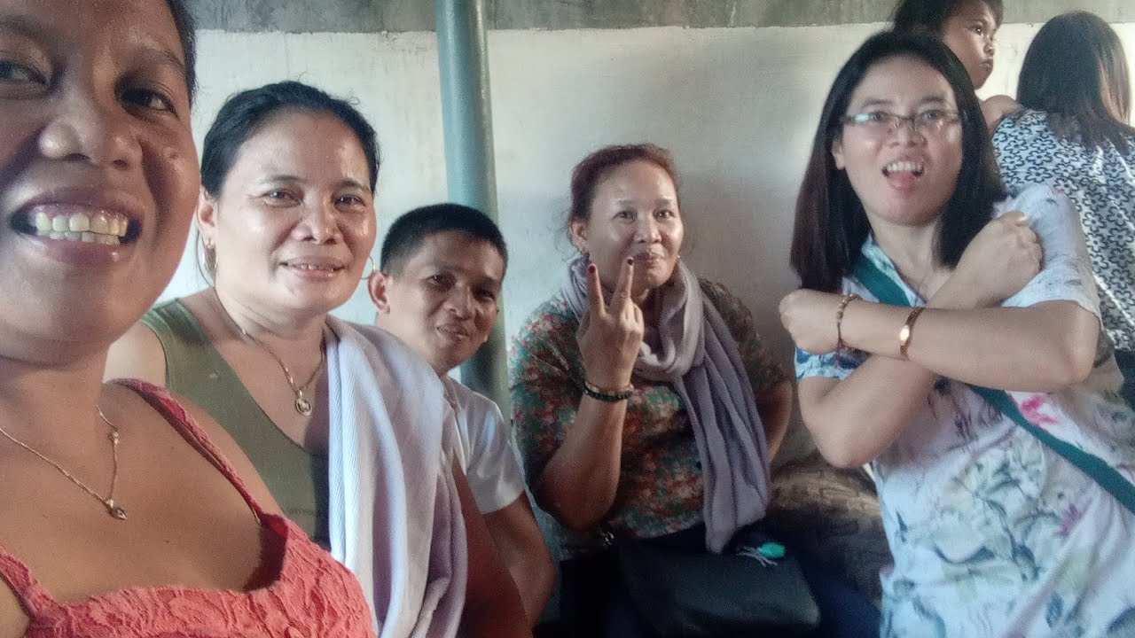 Simple Life In The Barrio Of Philippines - YouTube