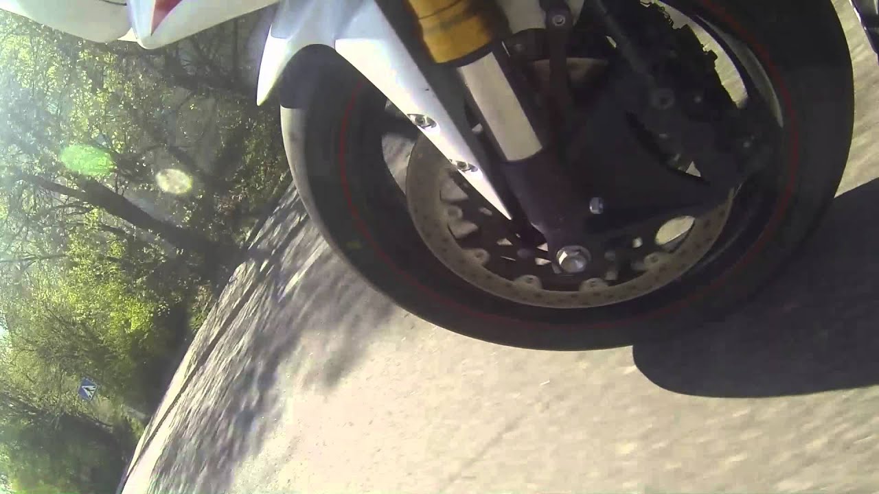 Yamaha R1 2007 Front fork 1080p - YouTube