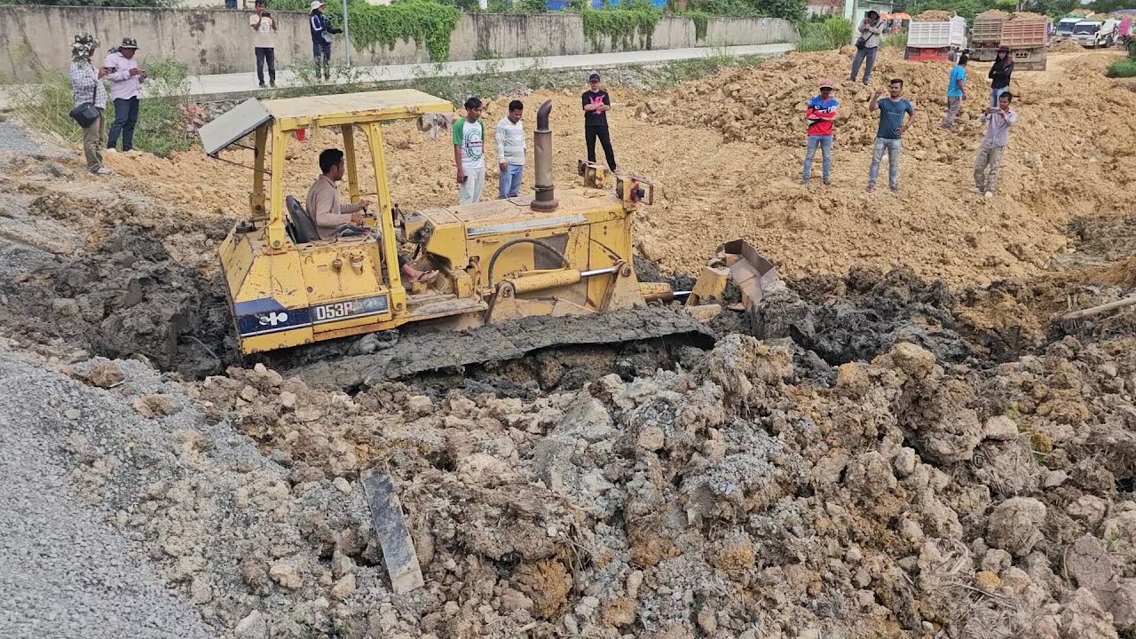 Amazing Technique Operator Skills Recovery Bulldozer Get Out Of Mud ...