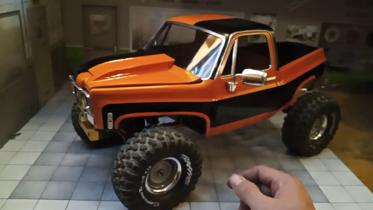 Trx4 comp build gets paint - YouTube