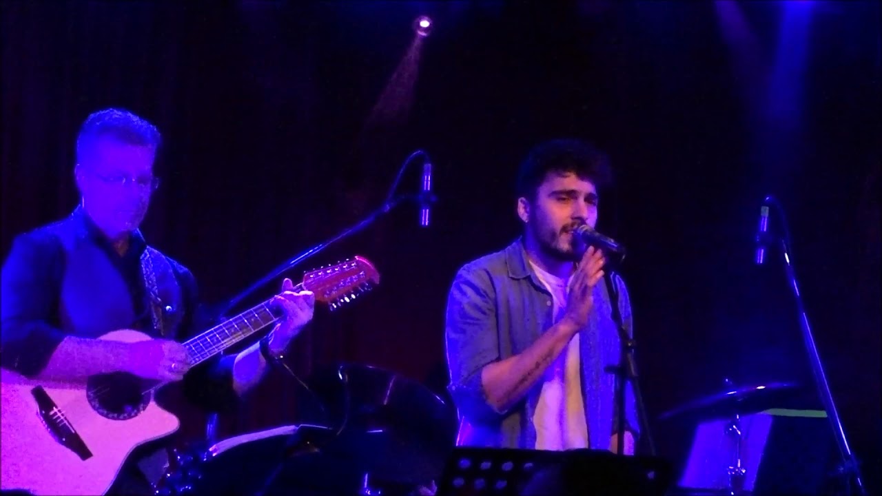 ΤΑ ΧΕΡΙΑ ΠΟΥ ΜΙΛΟΥΝ, Φωτεινή Σκιά Live Γυάλινο Μουσικό Θέατρο - YouTube