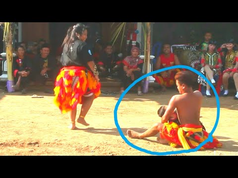 Heboh !!! Bujang Ganong Kentus Menyusui Bocah Cilik Di Lihat Alfi | Reog Ponorogo Di Tugurejo Sawoo