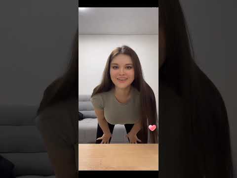 Live beautiful girl shows off her sexy body #1million #viral #youtuber 