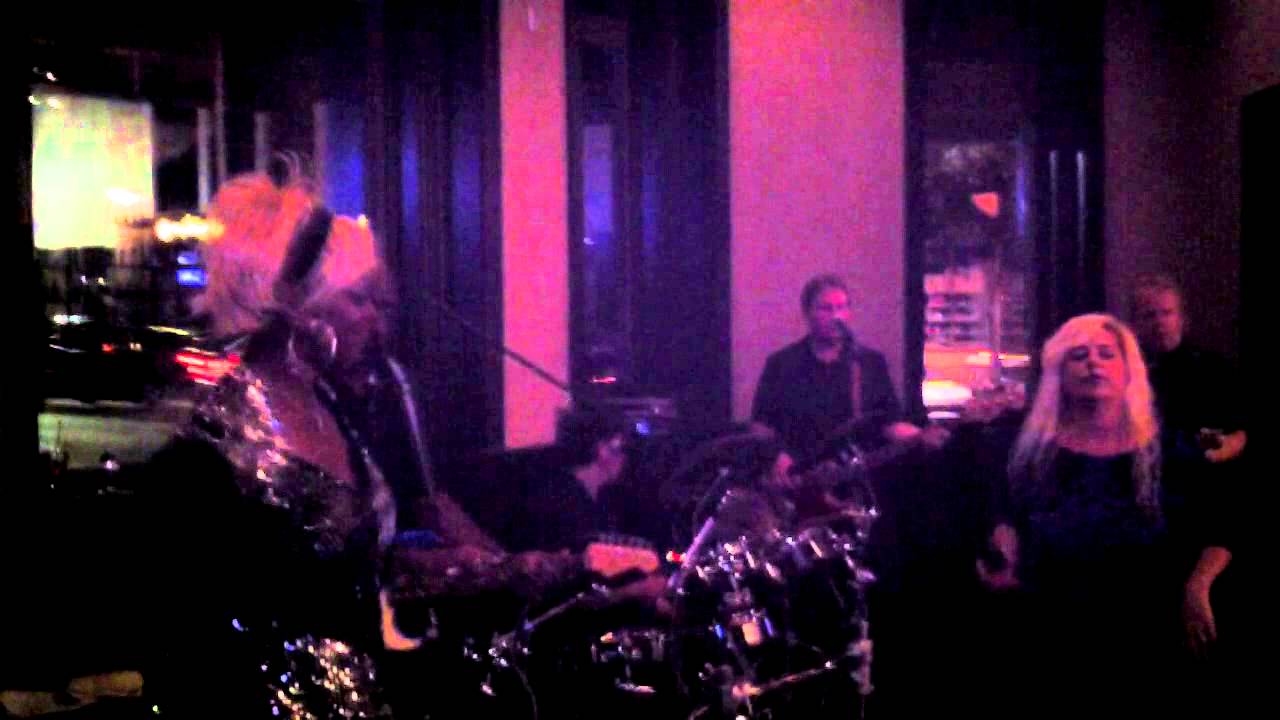 Back In Session with guest Angela Warner Chain of Fools - YouTube