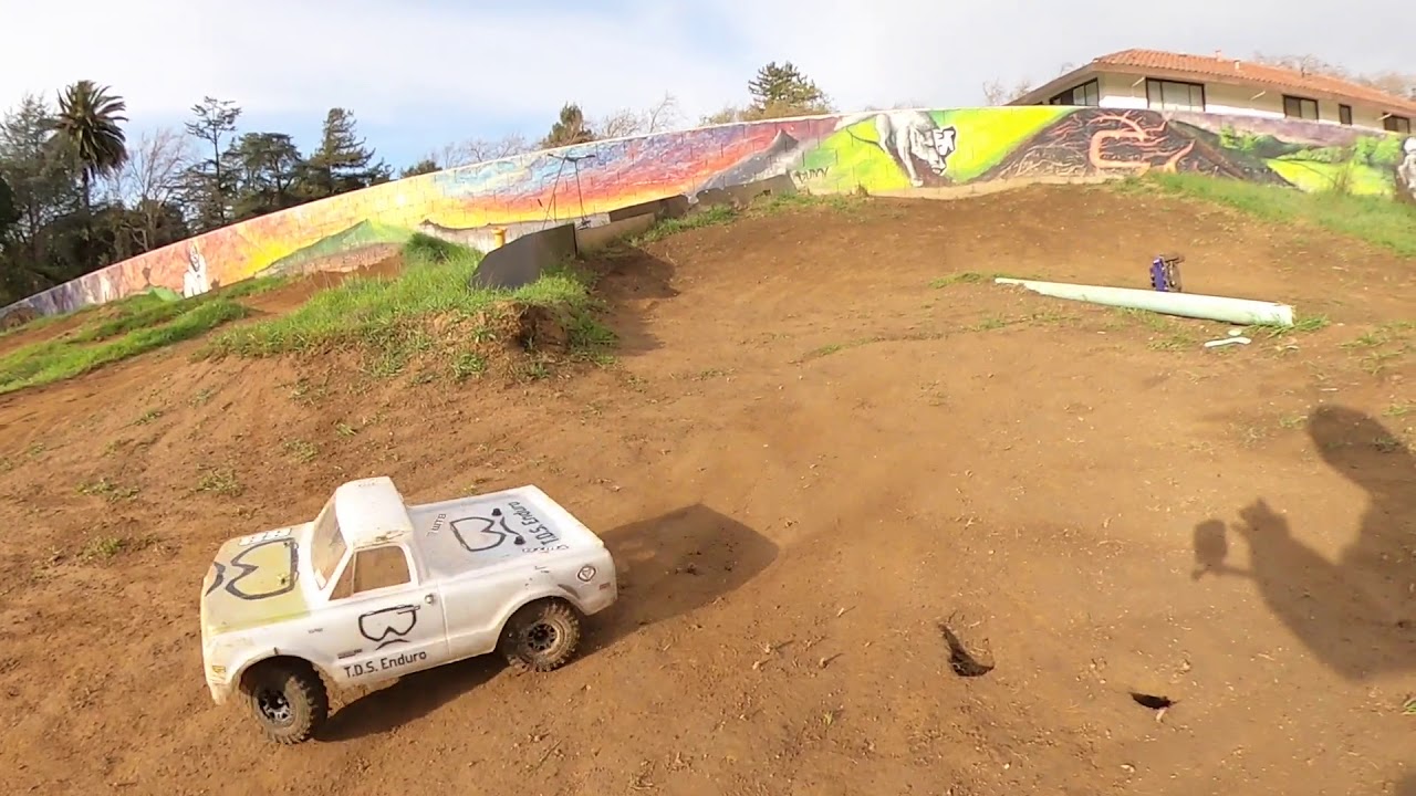 Rusty back yard RC track racing - YouTube