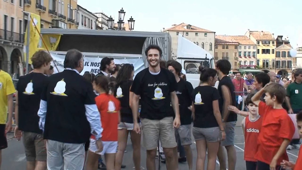 Play for children - Padova, 29 maggio 2011 - YouTube