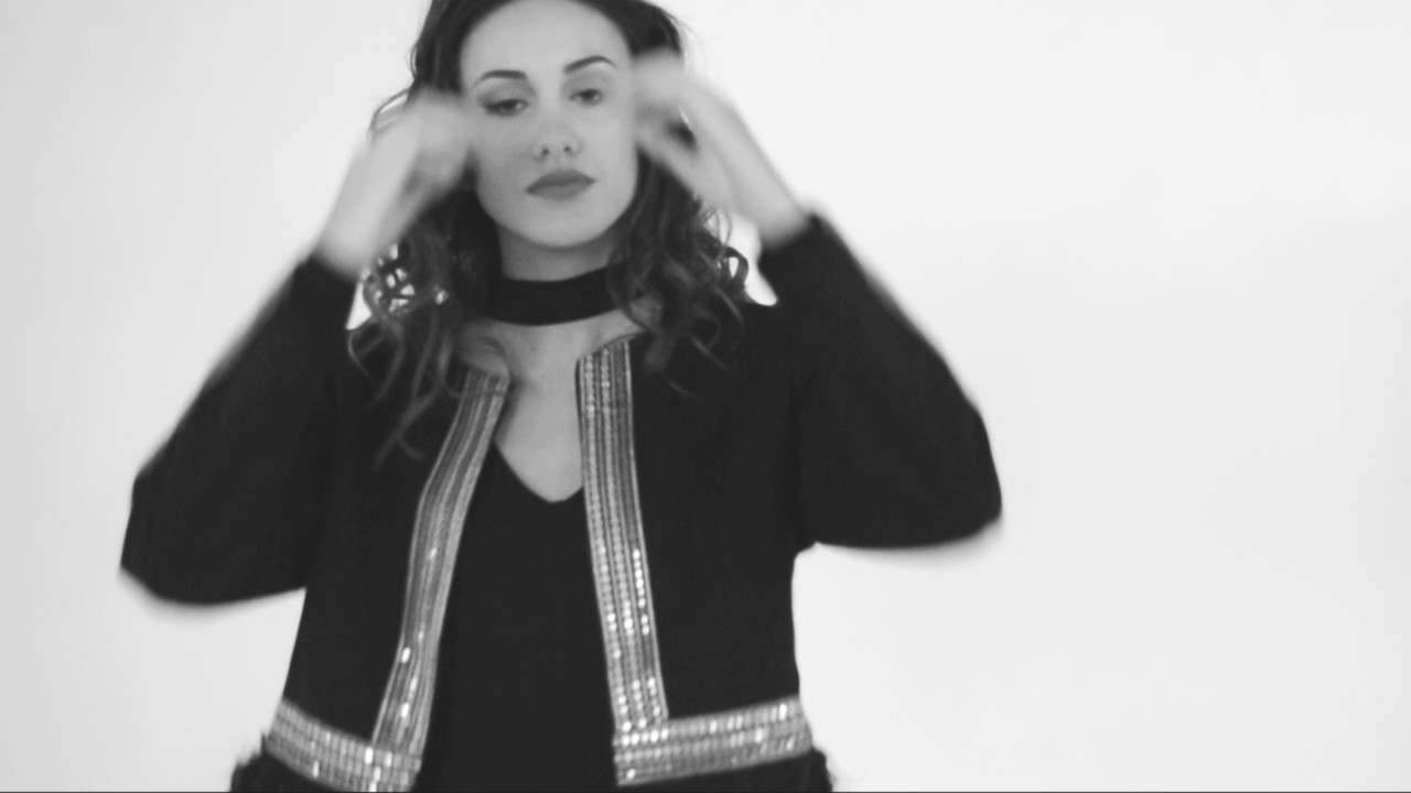 Andrea la roca - YouTube