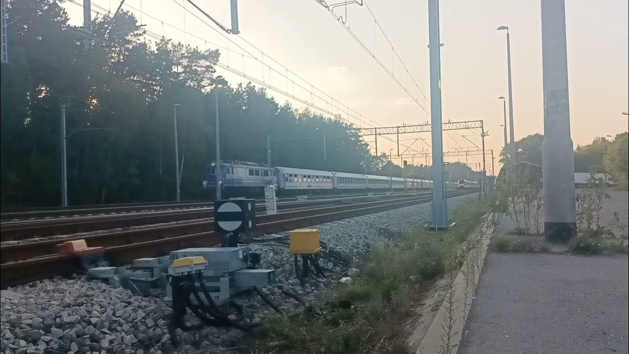 Przelot EP07-1038 z TLK Kijew Express do Kijowa - YouTube