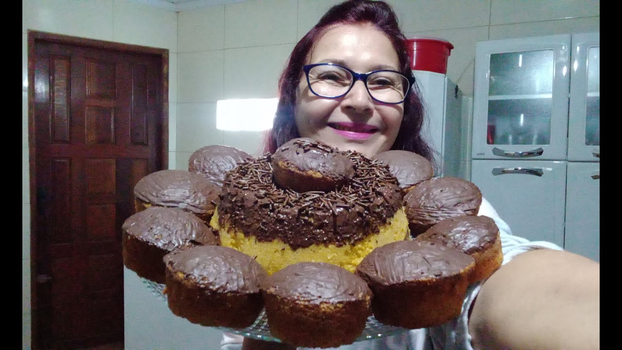 Bolinhos de cenoura 🥕 com cobertura crocante de chocolate 🍫 / Receita ...