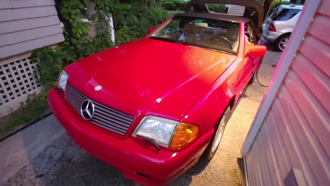 1993 Mercedes 600SL. Soft top cylinders repaired. Quick look around the ...