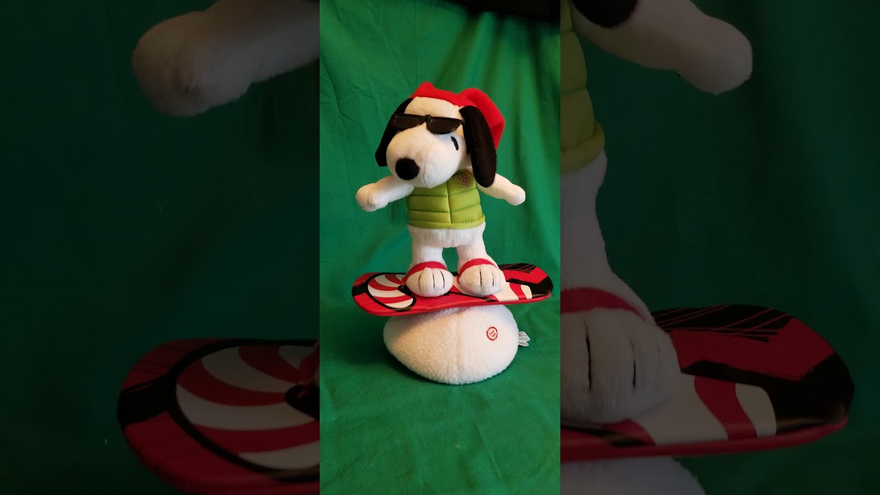 Snowboarding Snoopy - YouTube