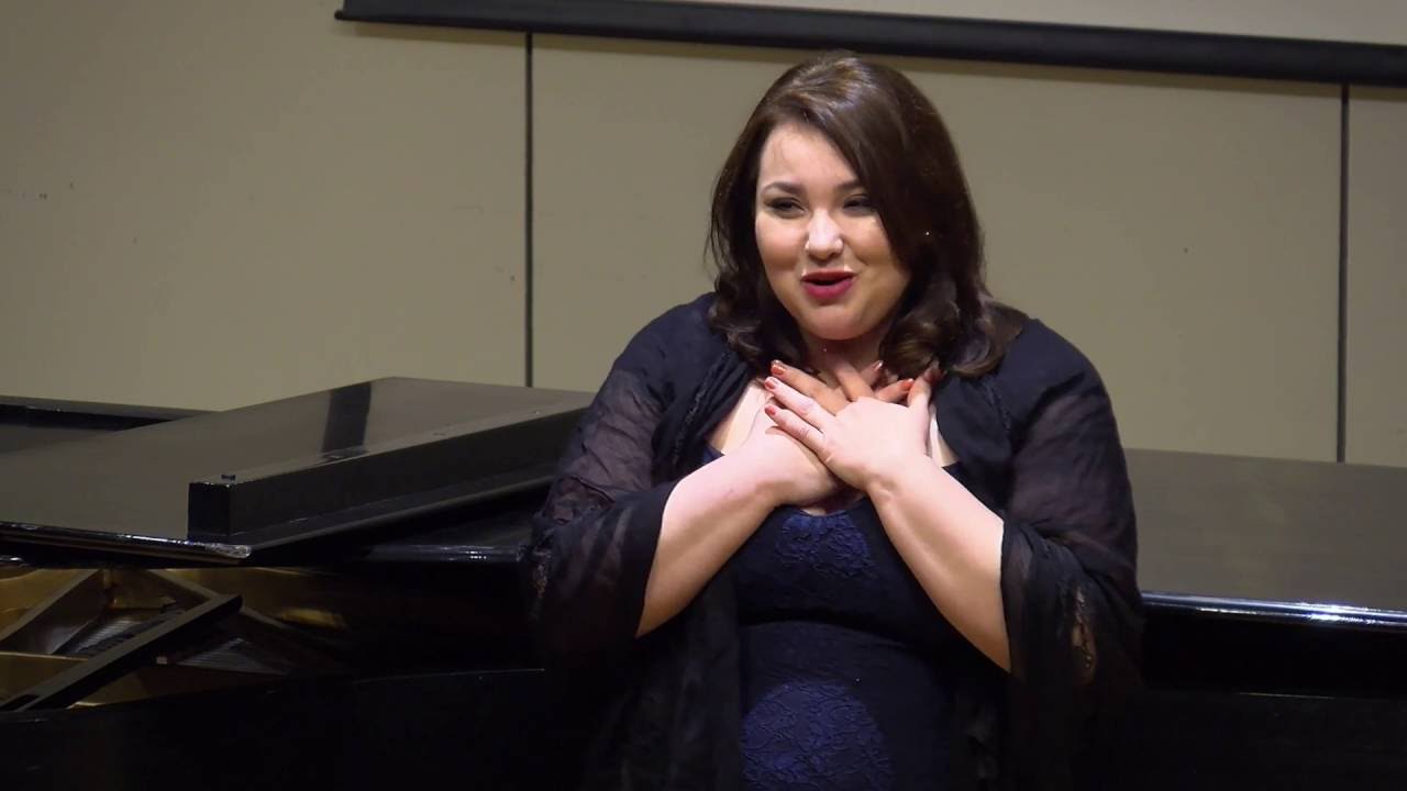 Nereida García, Soprano & 2016 Finalist - YouTube