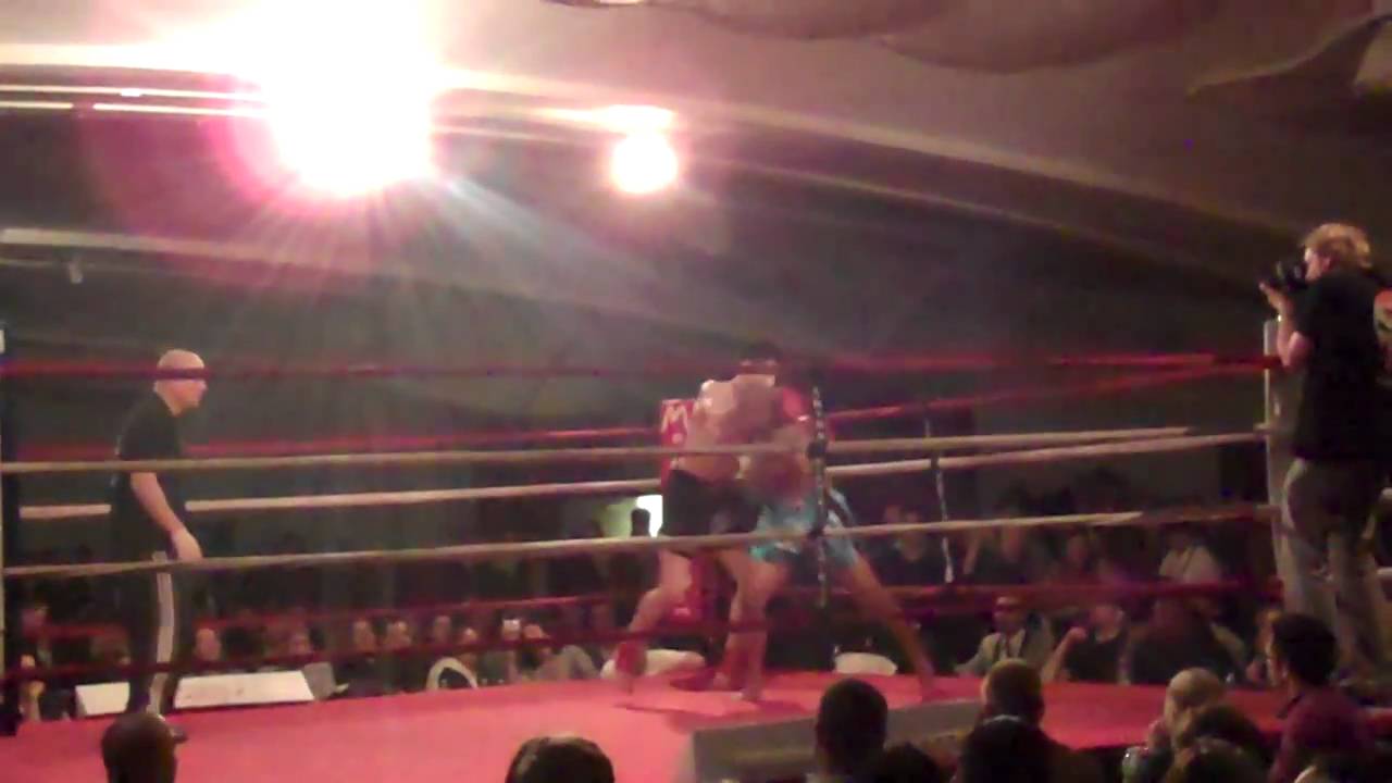 Max Chen wins by a 1st round knockout! - YouTube