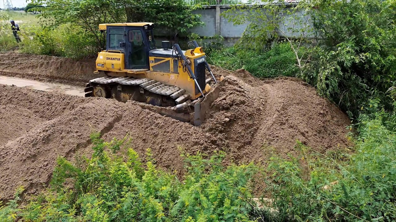 Huge Sand Fill Project! Pushing by Shantui DH17C2 Dozer with 25.5T Dump ...