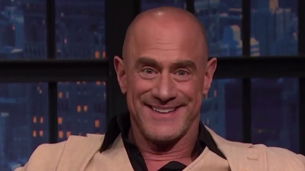 Mariska & Chris (Chriska) being there chaotic selves on The Late Show ...