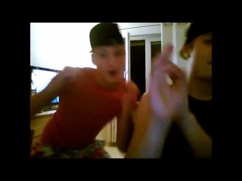 DieDurakis | Webcam dance with Andrucha & Krischa