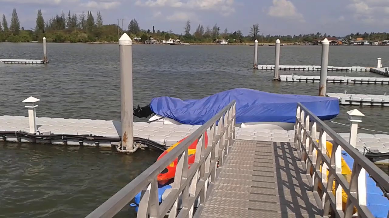 Jetfloat systems for marinas - YouTube
