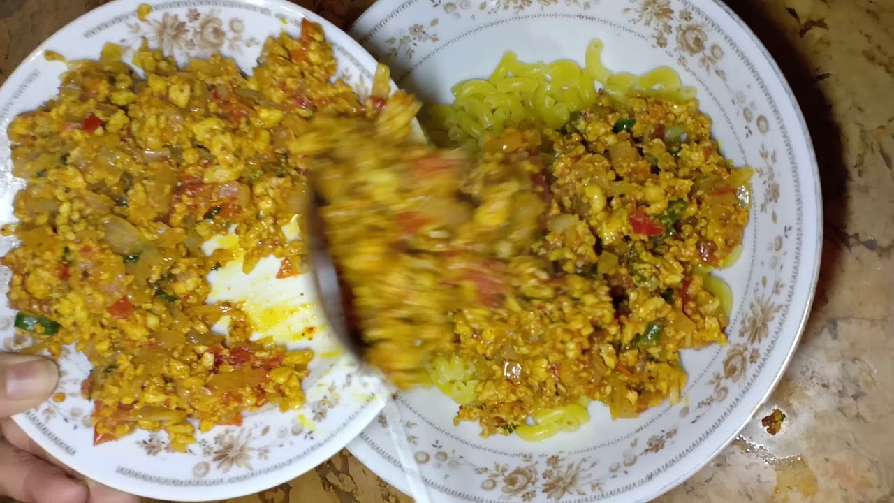 Chicken macroni samosa recipe by Desi Dastarkhwan - YouTube