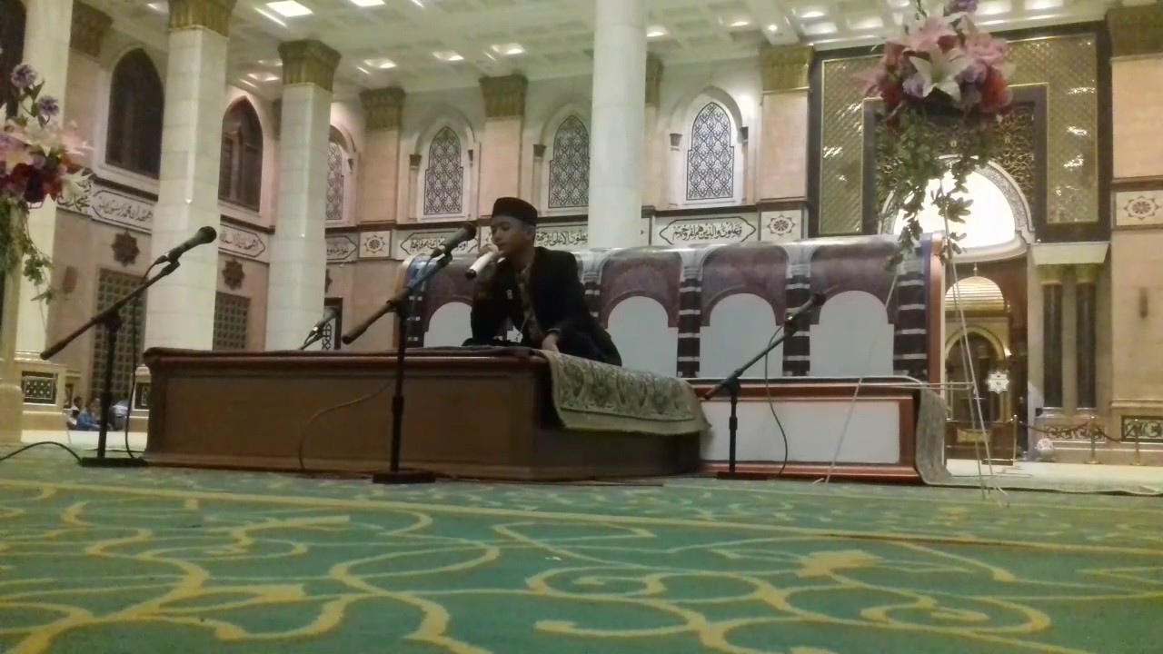 Haflah Oleh Mifta farid Qori Internasional - YouTube