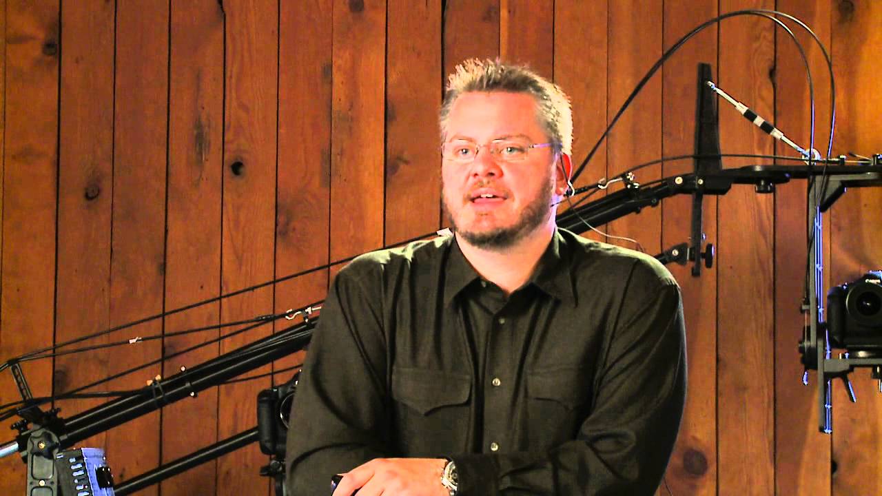 Vincent Laforet: Shoot with More Depth of Field - YouTube