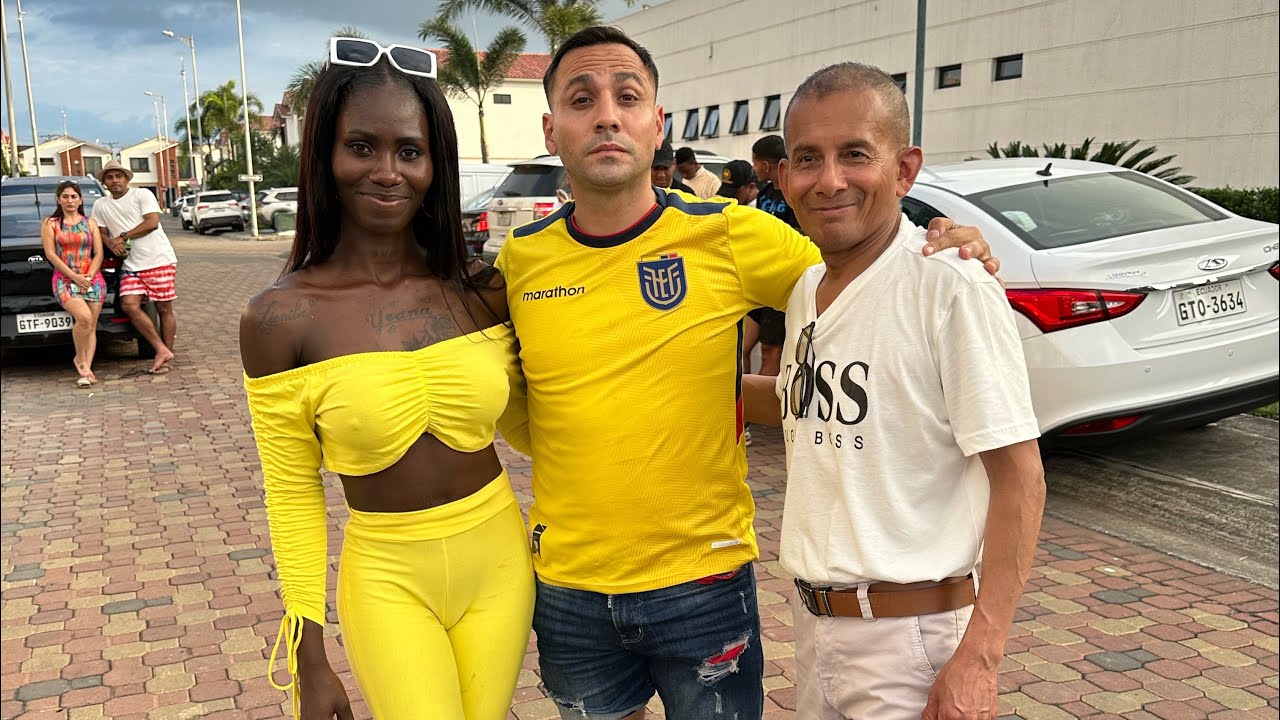 Chakata Chakata Jhoanna y don Harry se suben con Juanito el taxista ...