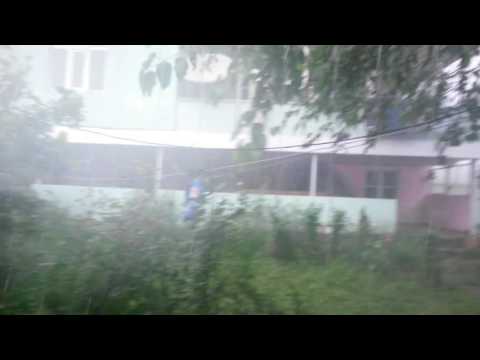 Qumuxda yayin ortasinda covgun