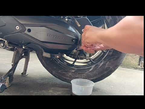 DIY Change Gear oil Honda Click 125i V2 - YouTube