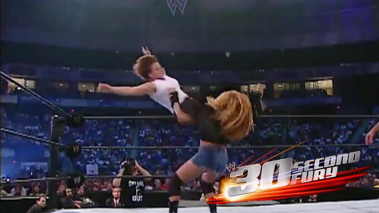 30 Second Fury! - Molly Go Round (Molly Holly) - YouTube