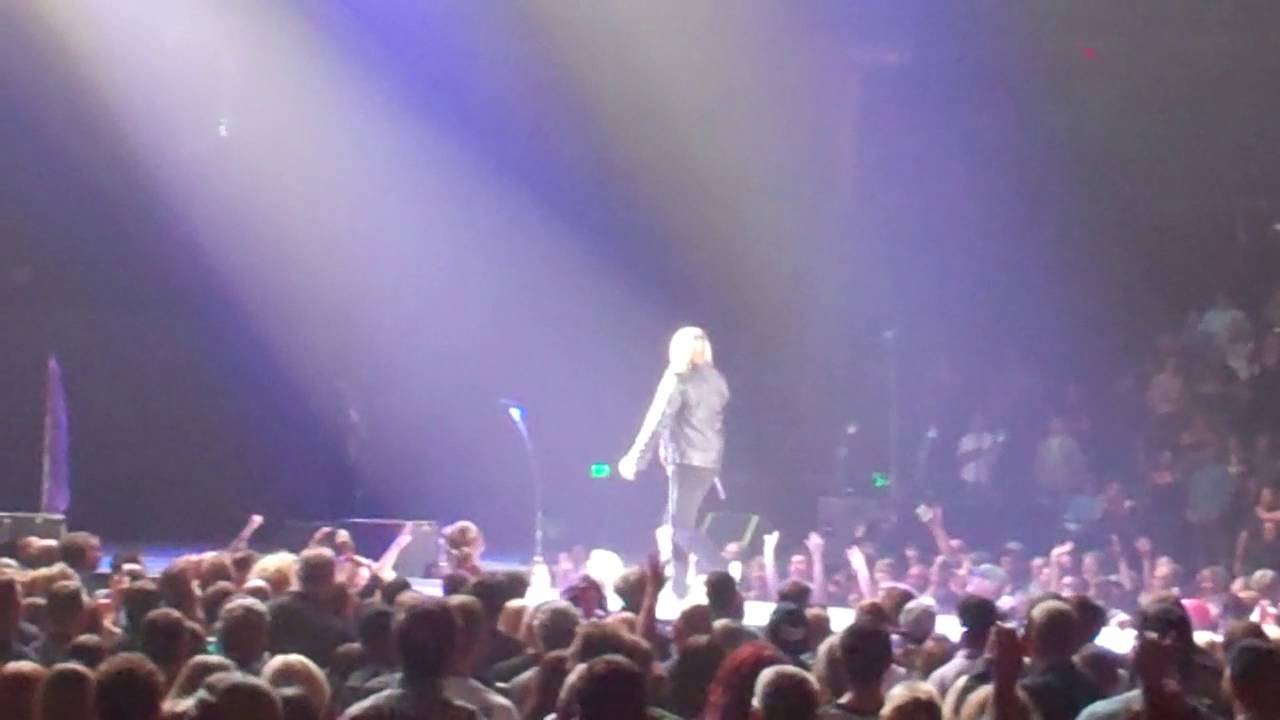 Def Leppard - Rock On - Live in Denver - YouTube