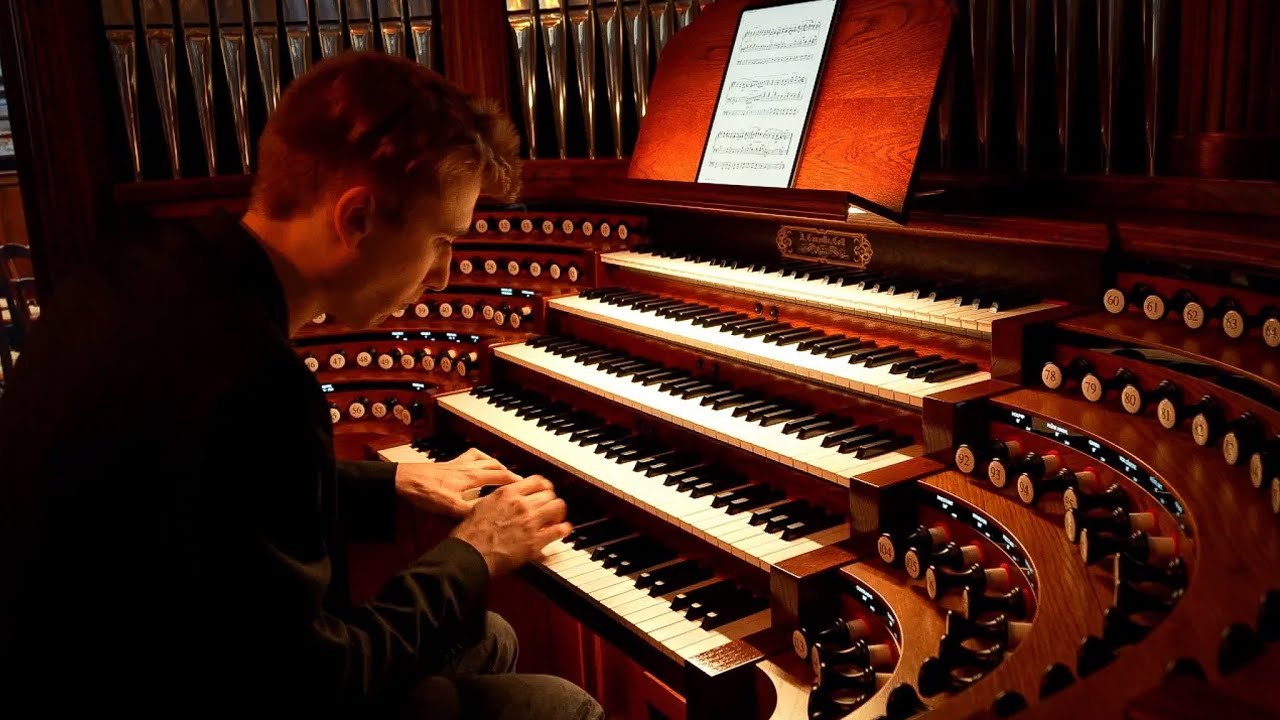 'Prelude in G Minor' on the most famous Pipe Organ in the World - Paul ...