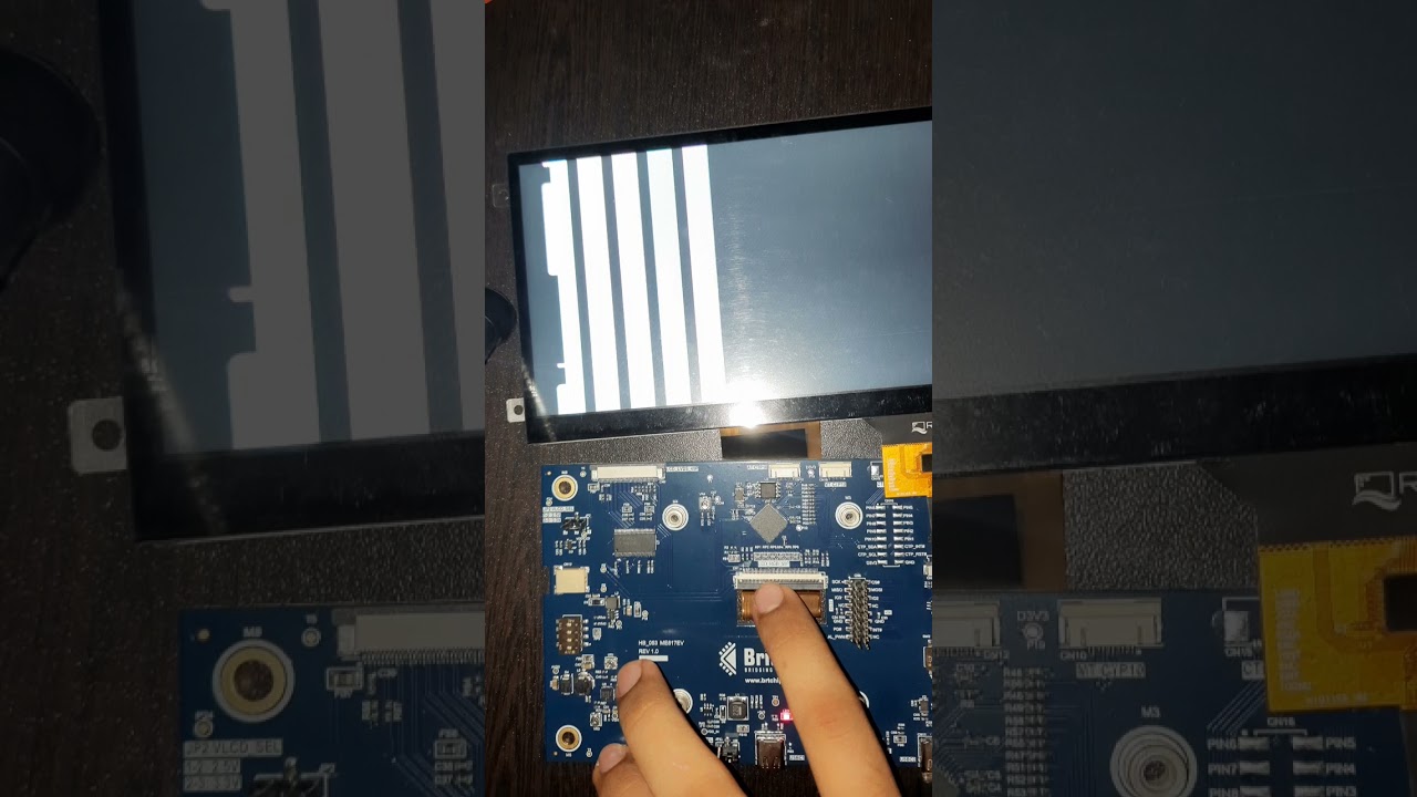 First Working video of the Bridgetek Embedded Video Engine ME817EV + Display - YouTube