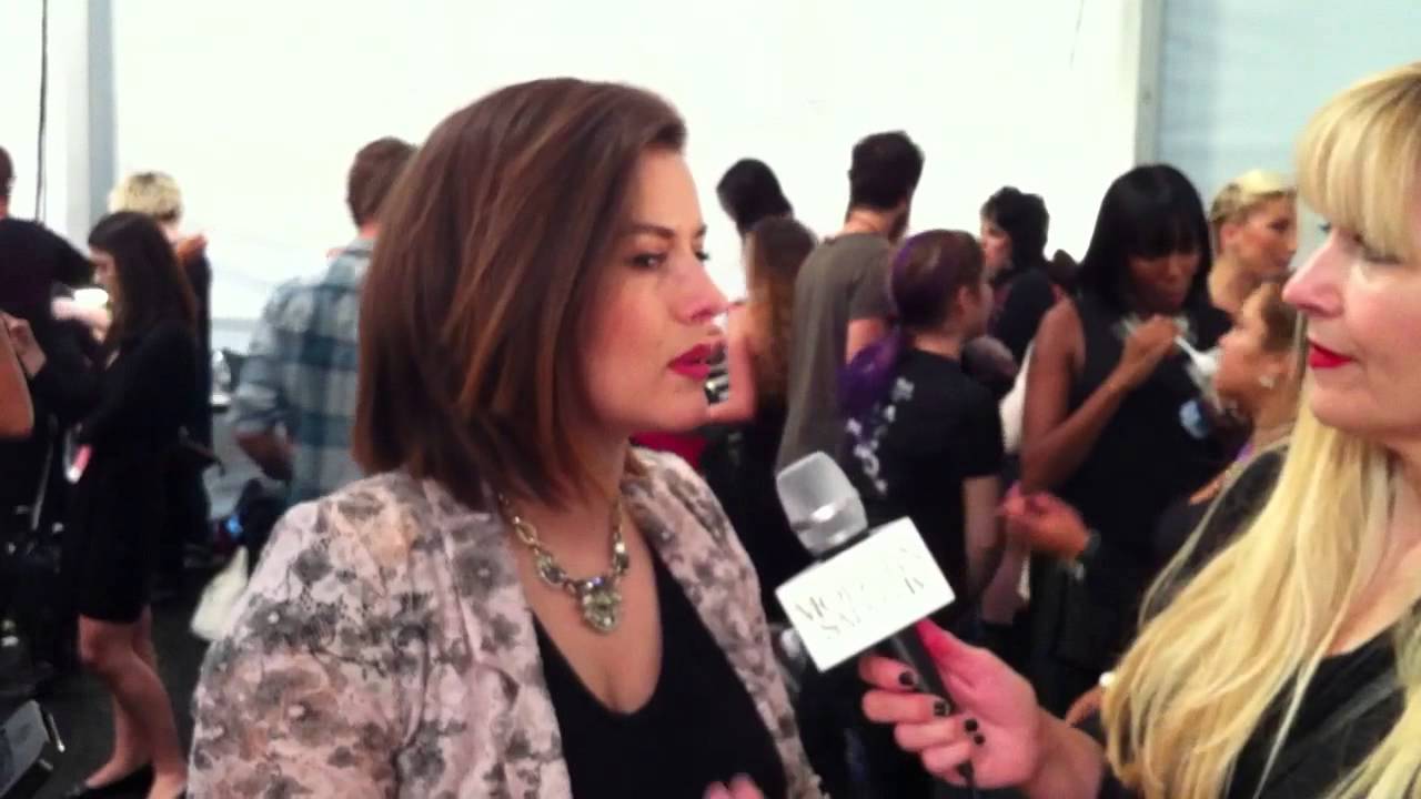 Katie Jane Hughes and Maggie Mulhern at Tadashi - YouTube