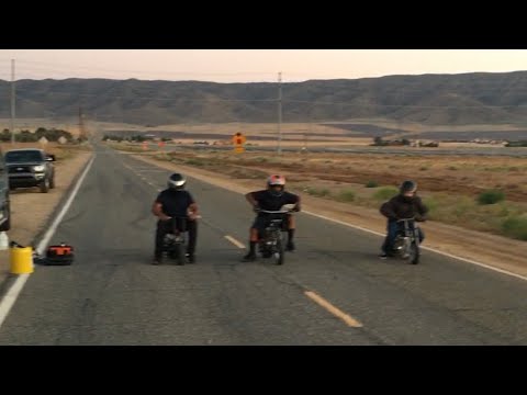 F&B racing mini bikes. 3 man drag race at the end - YouTube