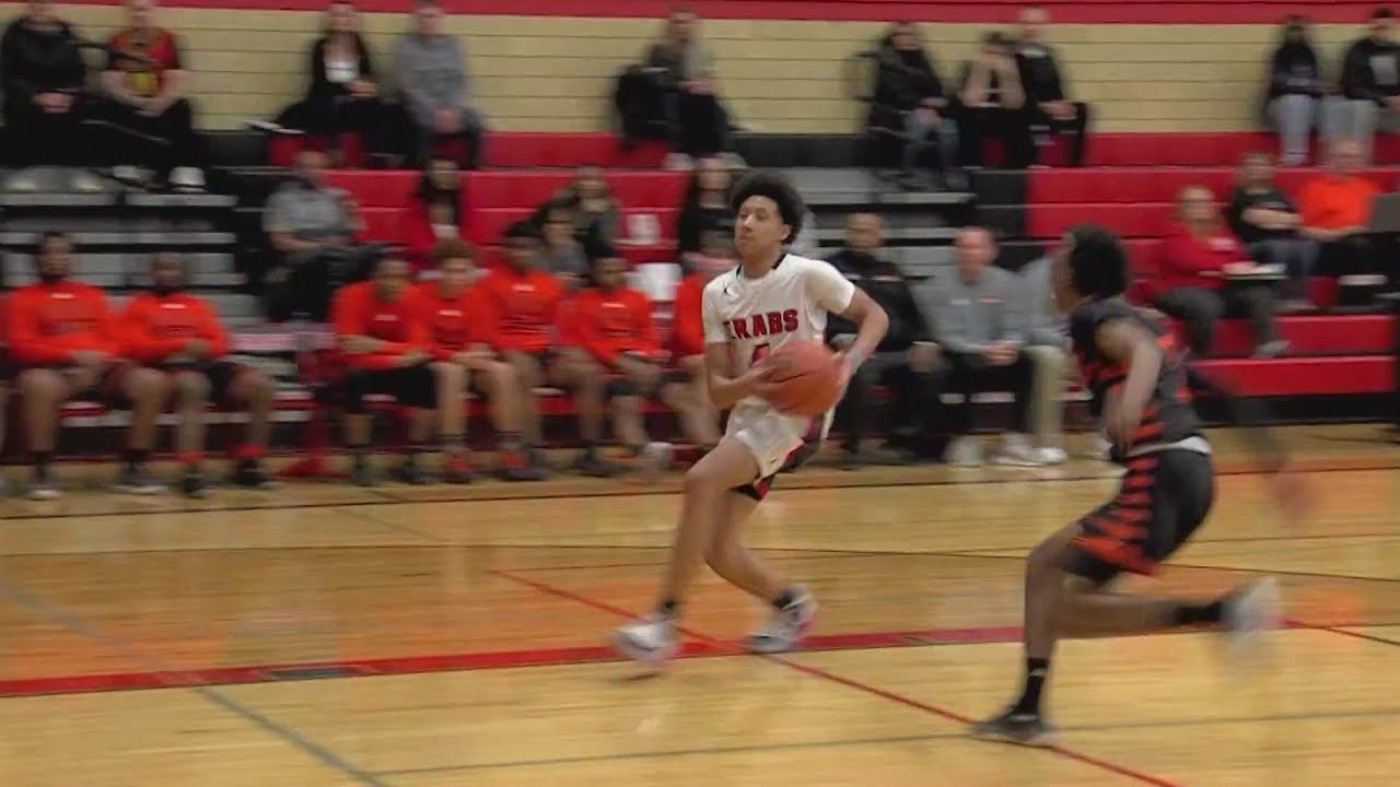 East beats Freeport in final home game - YouTube