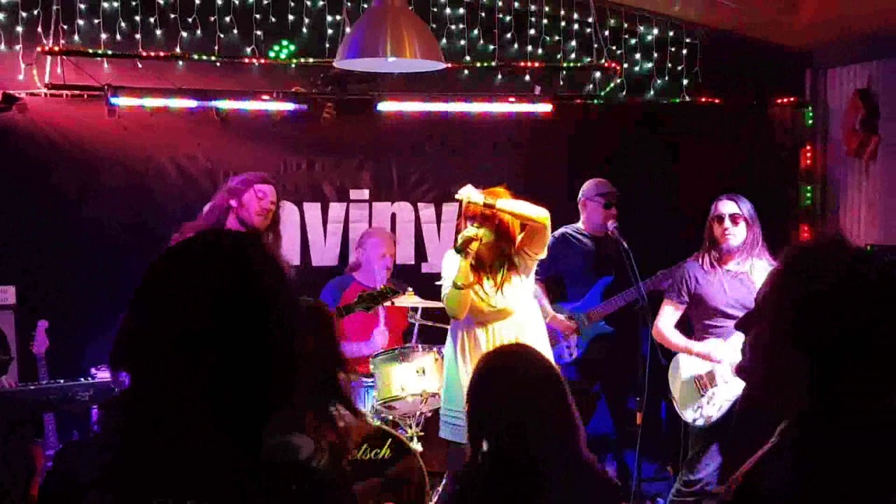 Science Fiction - Davinyls - YouTube